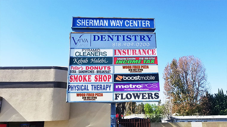Pylon Signs & Lights | Custom Pylon Signage & Design in Los Angeles