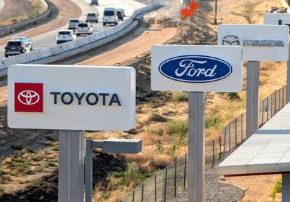 Pylon Signs | Custom Plaza Signs | Los Angeles and US-wide | Front Signs