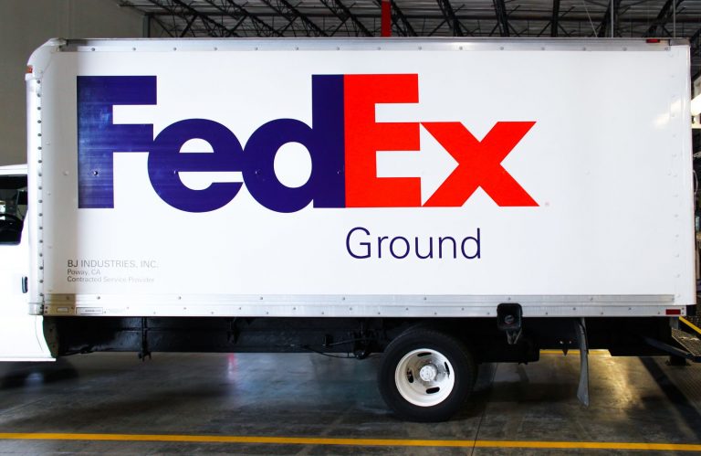 Vehicle wrap & branding for fedex ground | Front Signs