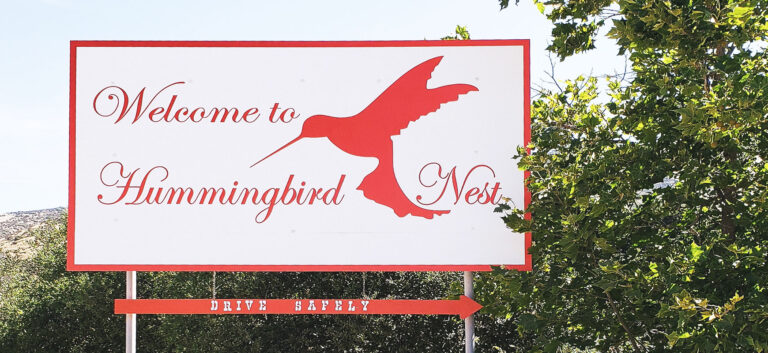 Yard & Lawn Signs for Outdoor Business & Real Estate Uses