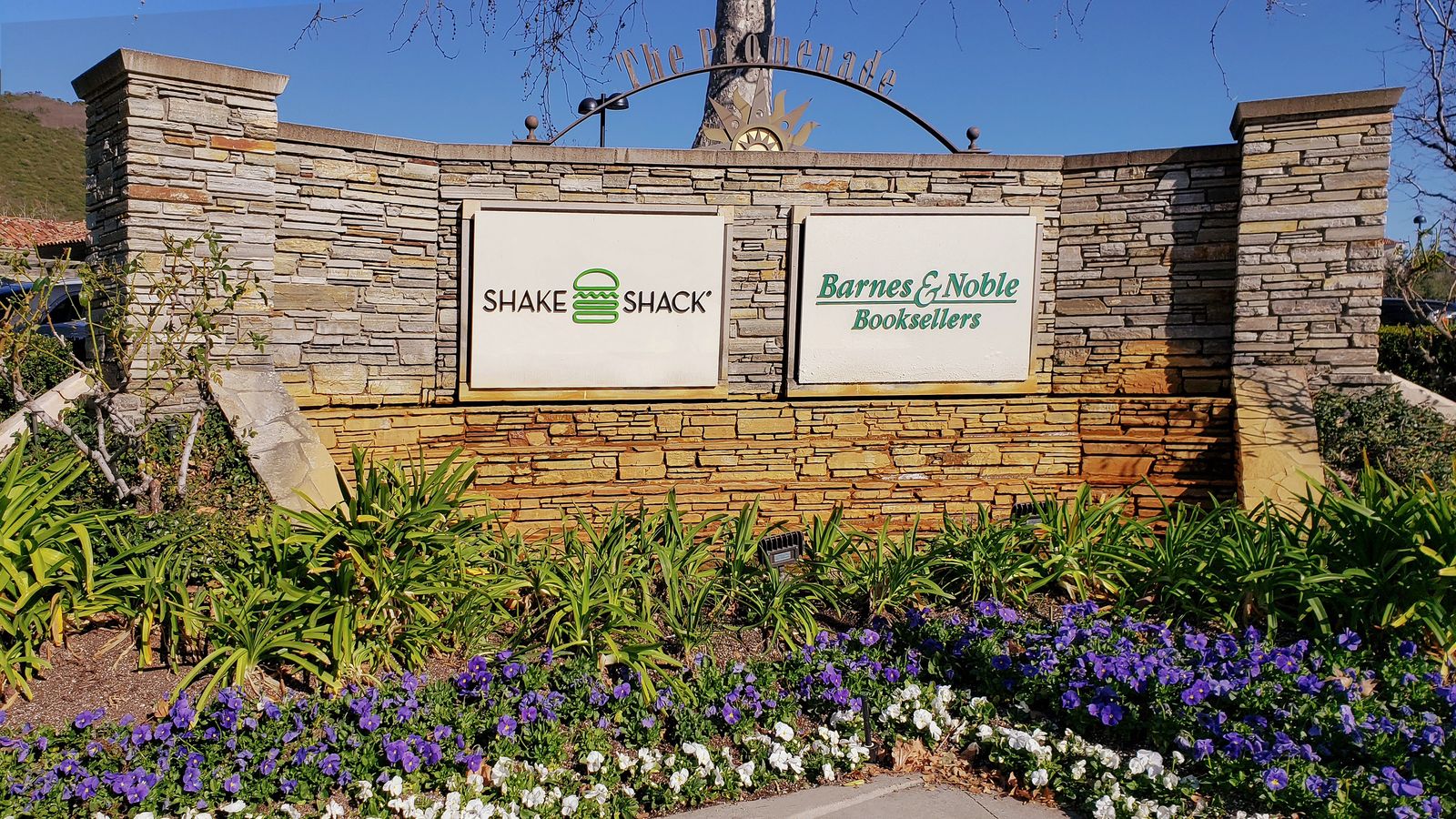 Shake Shack Exterior Sign Made Of Acrylic Front Signs Shake Shack Exterior Sign Made Of Acrylic Front Signs