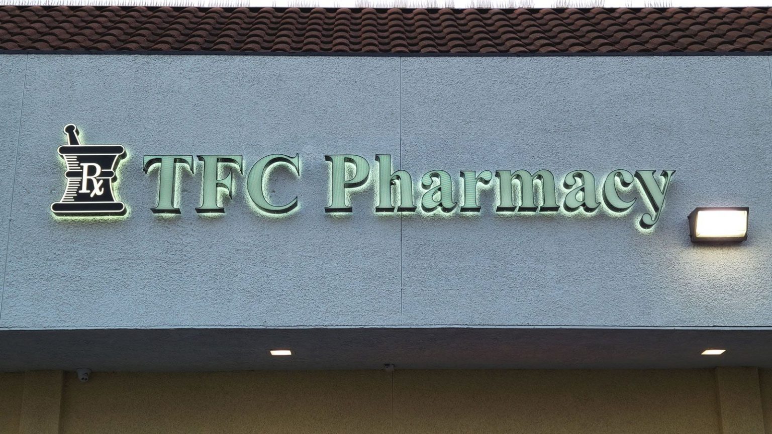 TFC Pharmacy storefront illuminated signage | Front Signs