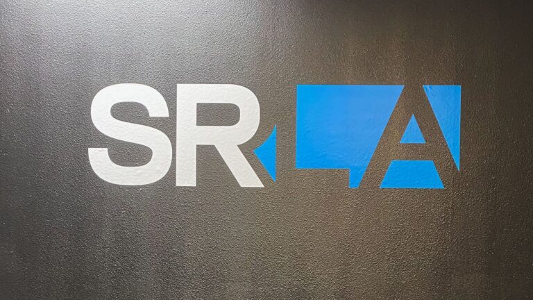 Sports Rehab LA customized vinyl lettering | Front Signs