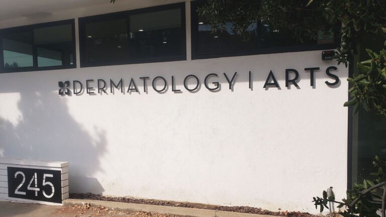 Dermatology Arts outdoor aluminum 3D signage | Front Signs