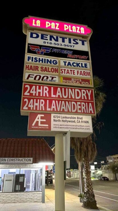 La Paz Plaza pylon sign for outdoor advertisement | Front Signs
