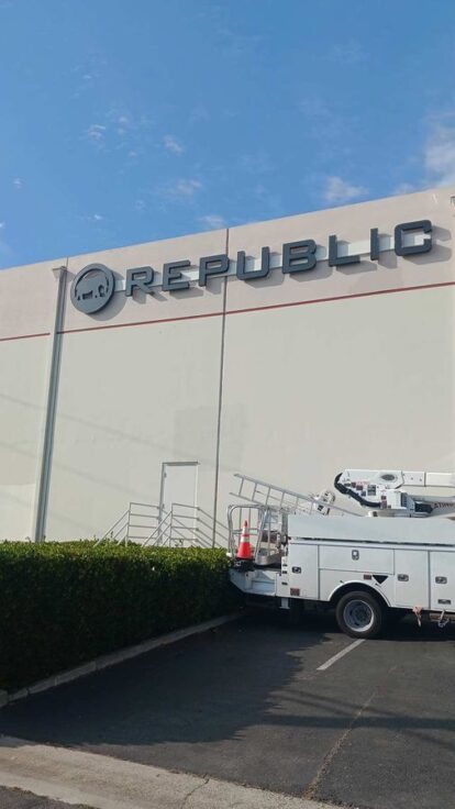 Republic Floor high rise sign for branding | Front Signs