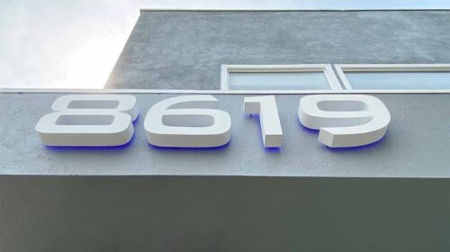 Address number sign with backlit letters | Front Signs
