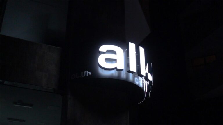 Dual-lit channel letters raised on spacers | Front Signs