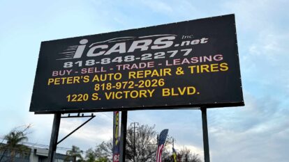 Informative pylon sign face replacement for branding | Front Signs