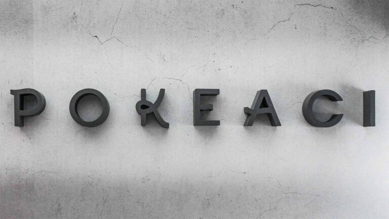 Flush-mounted Painted aluminum 3D letter sign | Front Signs